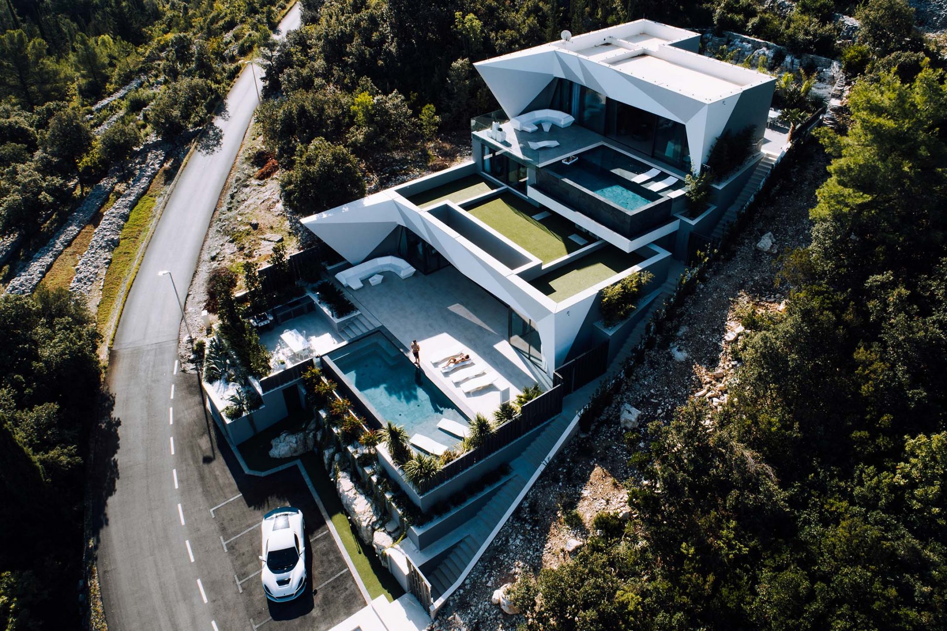 _©Tom_Claeren_DJI_0130 - Luxury Lifestyle Awards