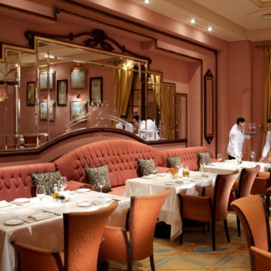 Maestro Italian Restaurant - Luxury Lifestyle Awards