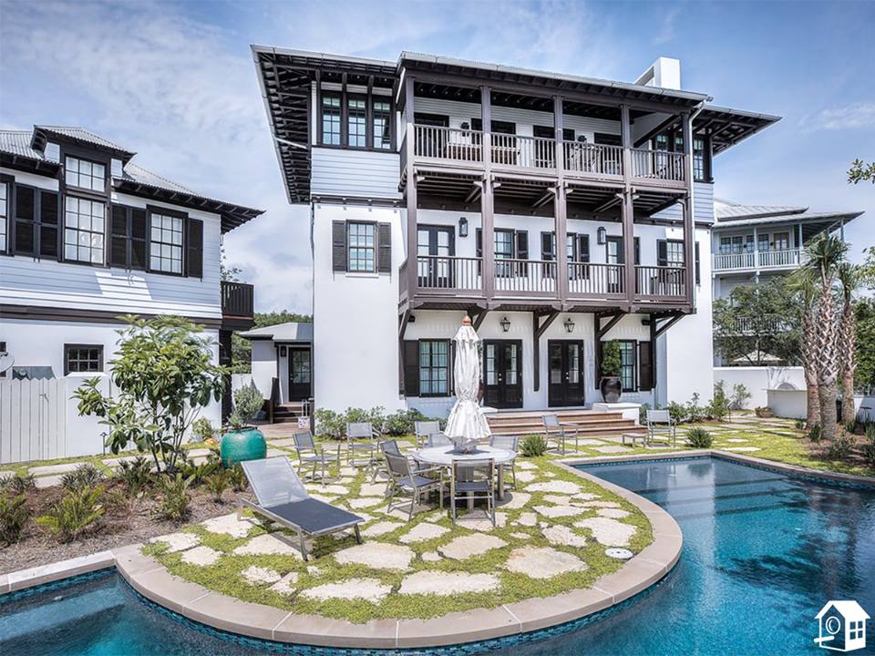 Luxury Rentals HomeAway - Luxury Lifestyle Awards