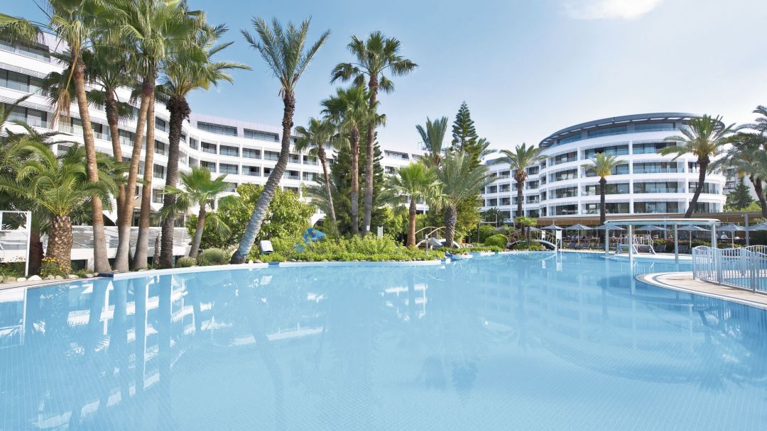 D-Resort Grand Azur - Luxury Lifestyle Awards