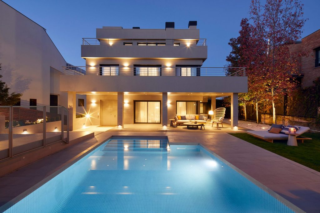 Mansan House by Molins Design - Luxury Lifestyle Awards