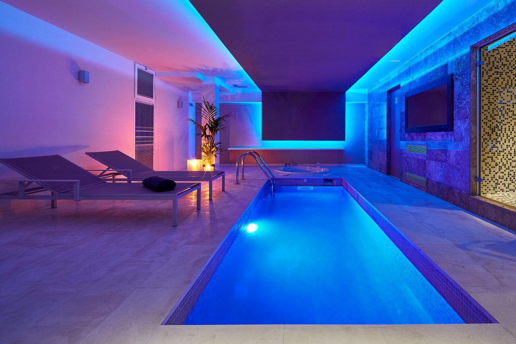 Mansan House by Molins Design - Luxury Lifestyle Awards