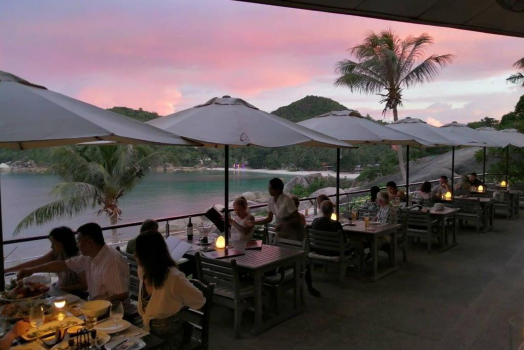 The Cliff Bar & Grill - Luxury Lifestyle Awards