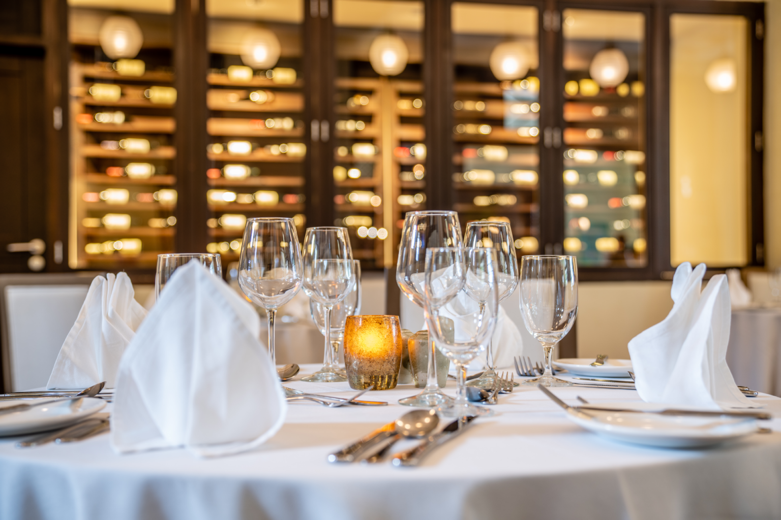 Waves Restaurant - When Excellence is on the Menu - Luxury Lifestyle Awards