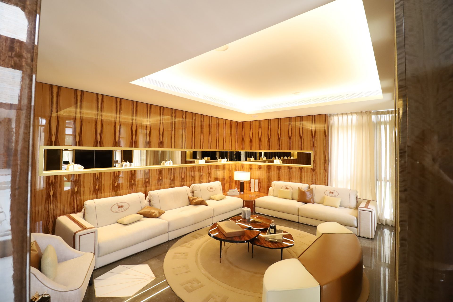 Luxury Italian Living Ltd: Bespoke Luxury Living