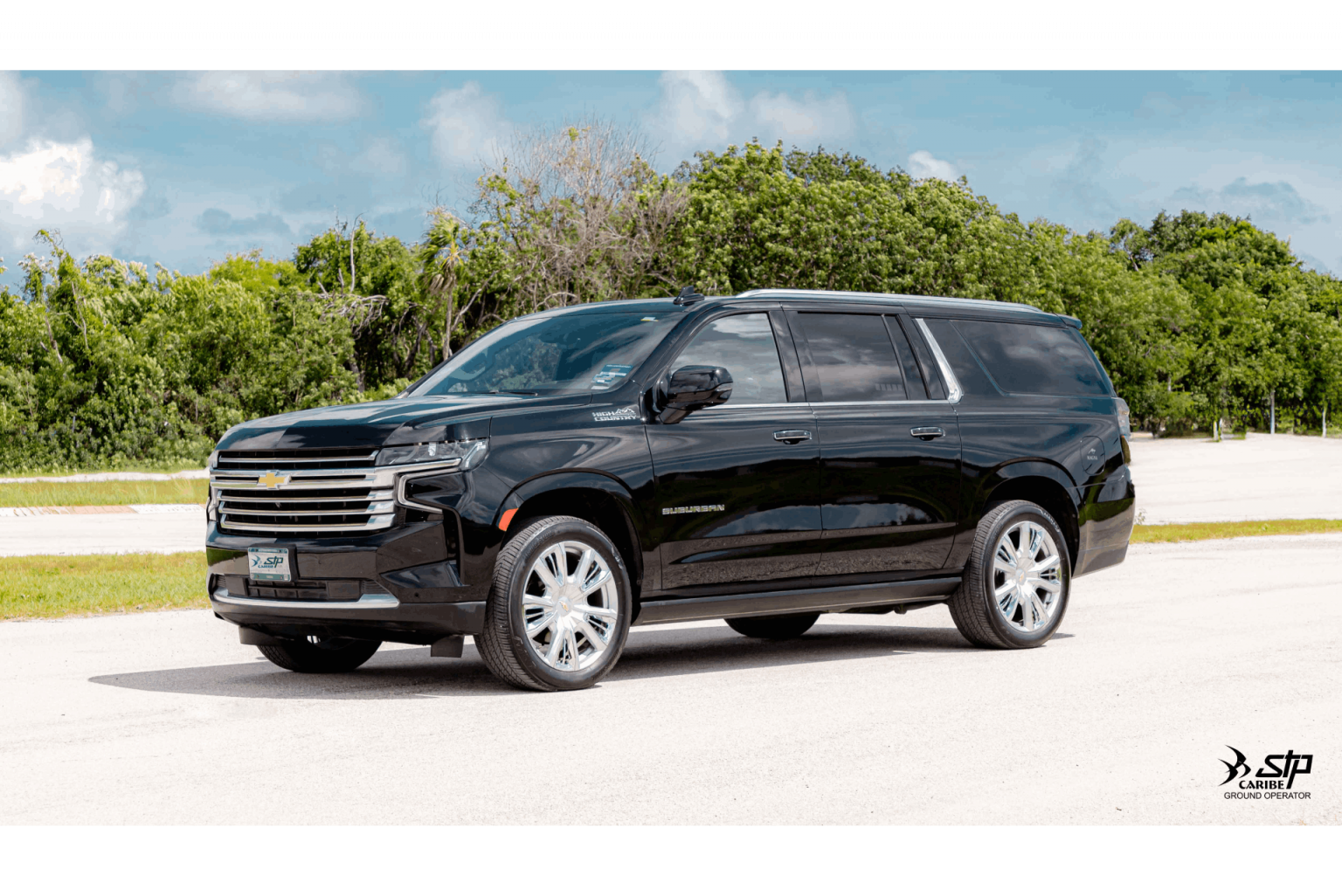 STP Caribe: Redefining Luxury Limousine Travel in Mexico