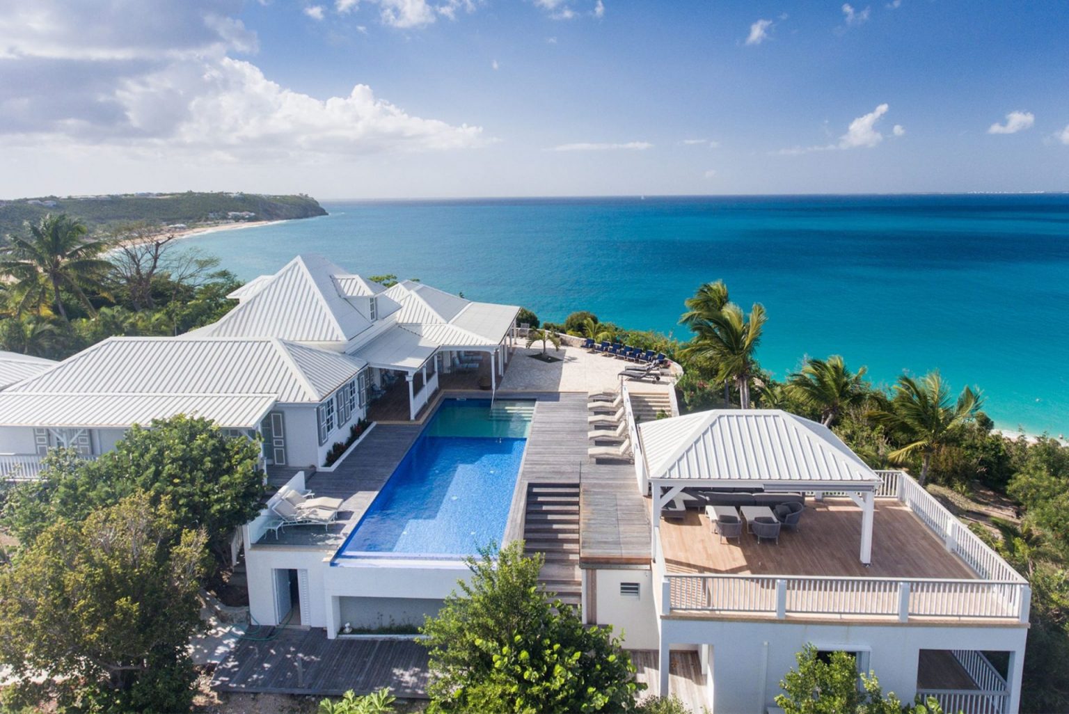 Isle Blue: Luxury Villa Rentals & Concierge Services