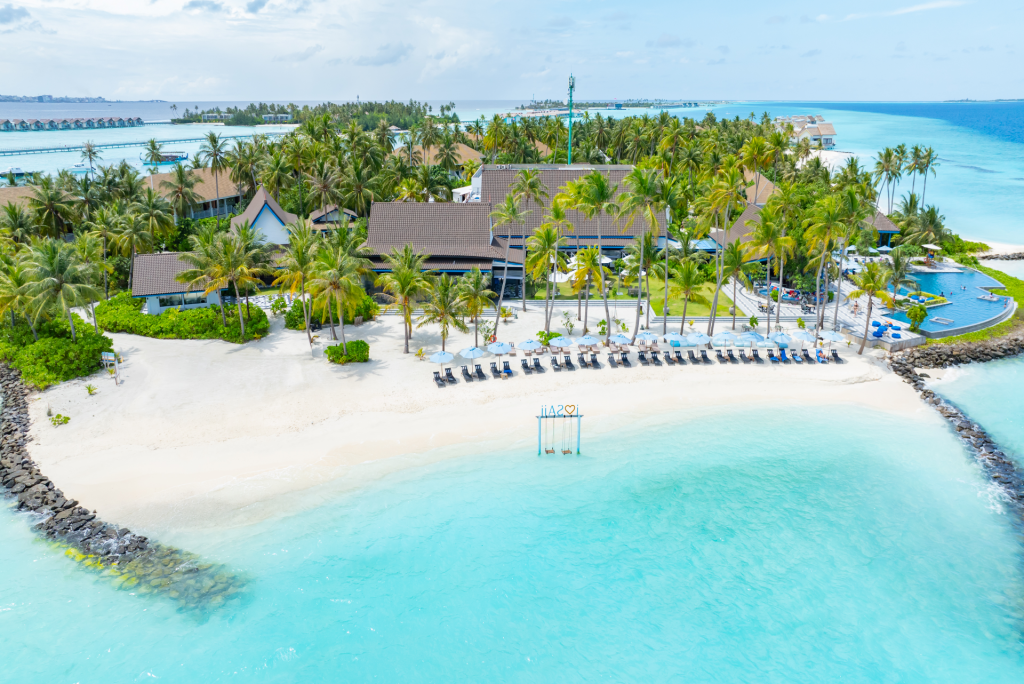 SAii Lagoon Maldives: Luxury Resort Led by GM Alexander Traeger